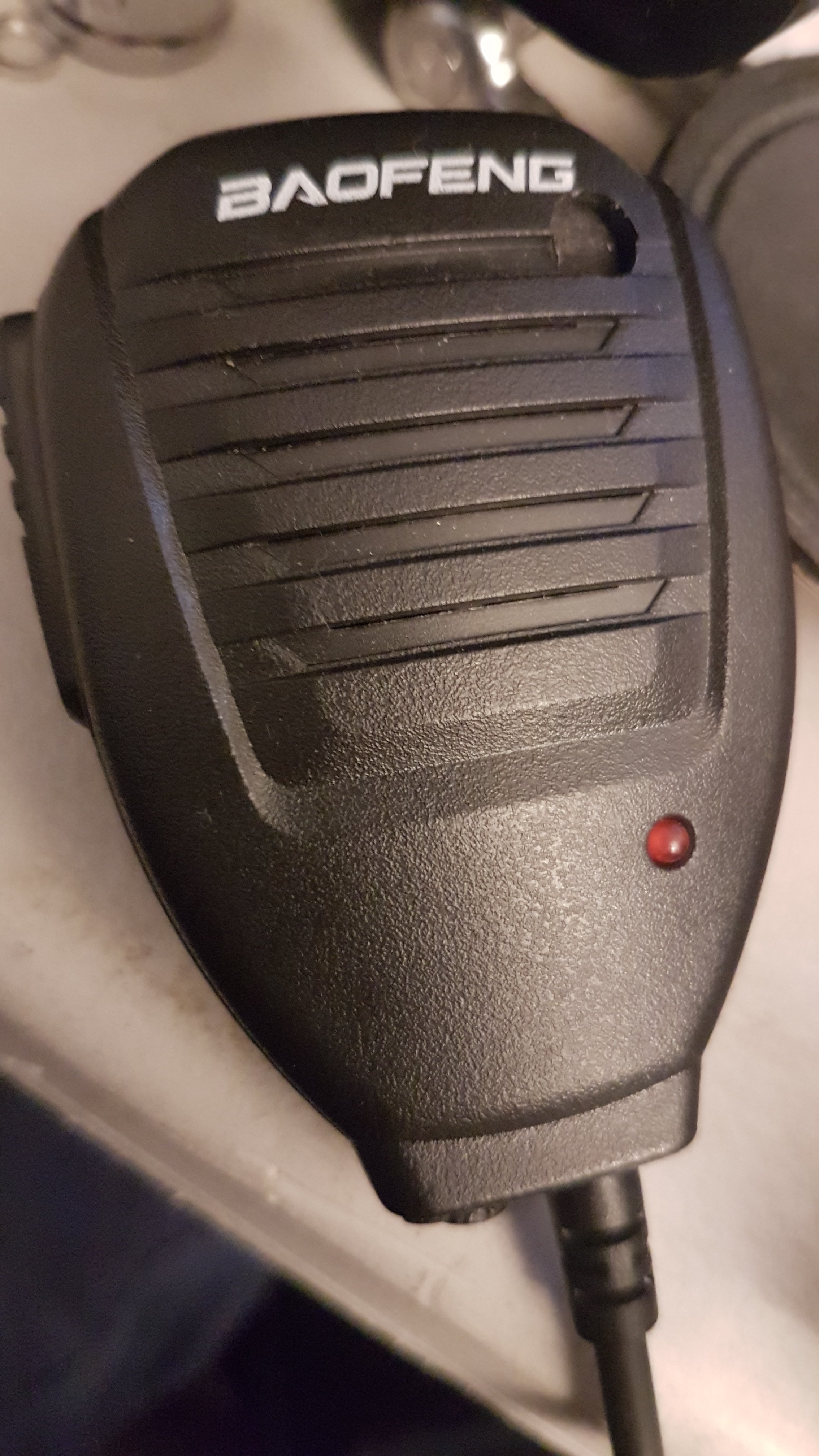 Modified Baofeng Speaker-mic – VK3DAN